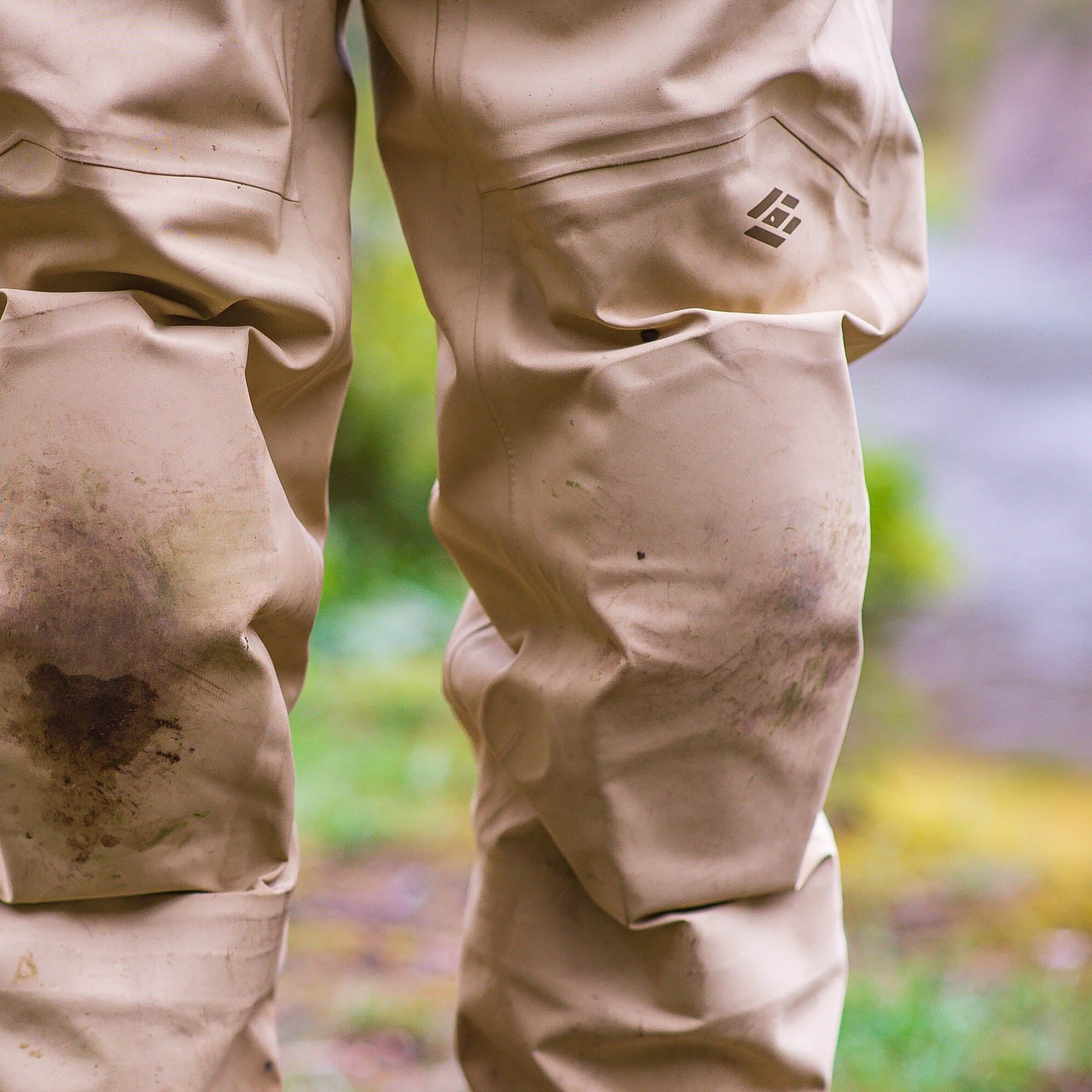 Backeddy Wader | Waders with Removable Knee Pads | Skwala Fishing